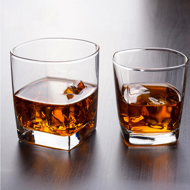 Square crystal stemless drinking whisky glasses